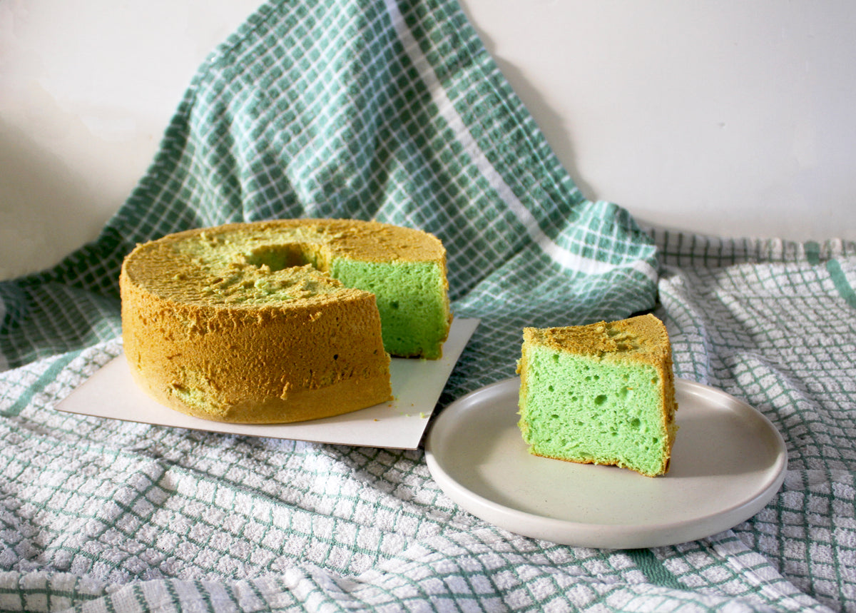 Pandan Chiffon Cake – Mitzi's Bakes